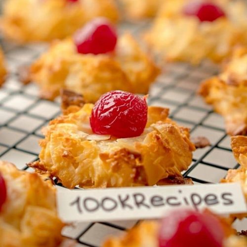 Easy Coconut Macaroons Recipe - 100KRecipes